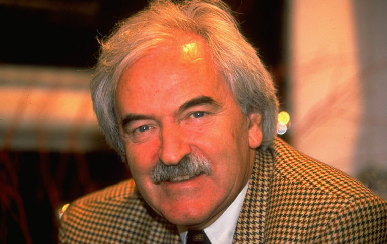 Des-Lynam-BBC-presenter | Paddy Power News