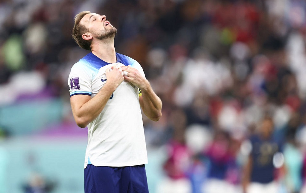 Kane penalty ball hits England team plane after falling from space
