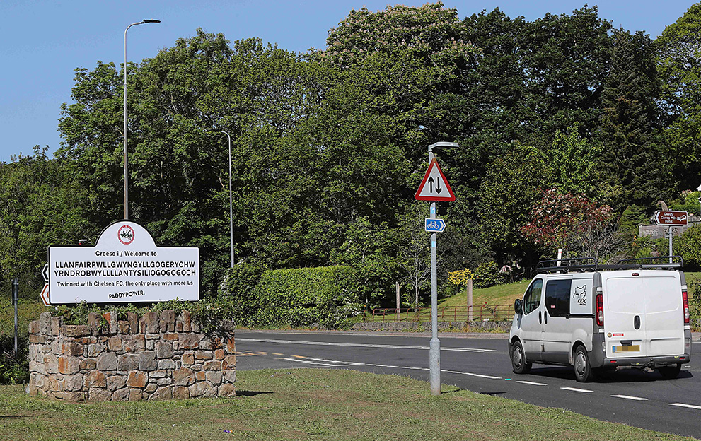 Less L’s than Chelsea: Famous Welsh village paired with PL giants ...
