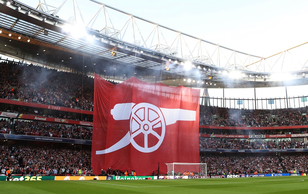 Arsenal fans observe 90-minute silence versus PSG – Paddy Power News