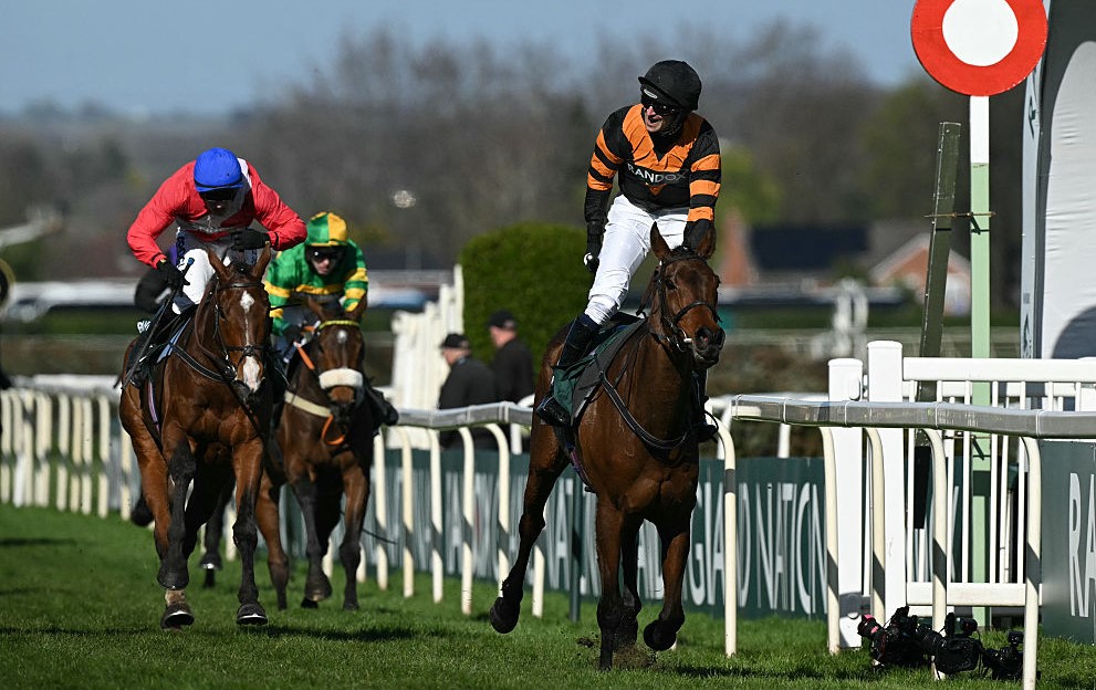 Grand National results 2025: Winner and each-way places – Paddy Power News