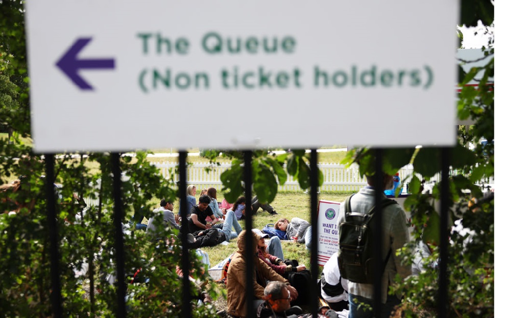 Breaking News: Couple discovered camping in Wimbledon queue for 27 ...