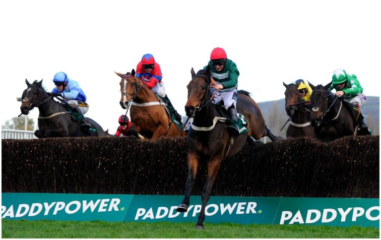 Horse racing tips, Cheltenham tips, fast results, racecards... and ...